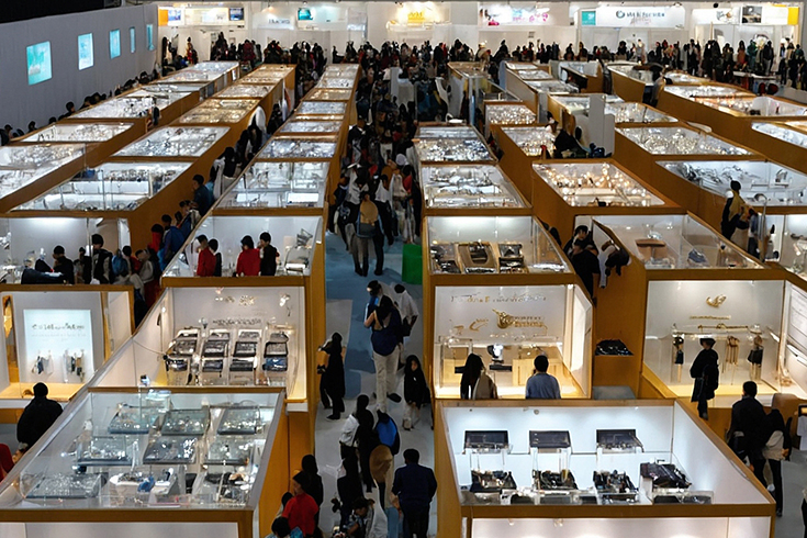 Jewellery trends and practices. Reserve your spot today! - Canadian ...
